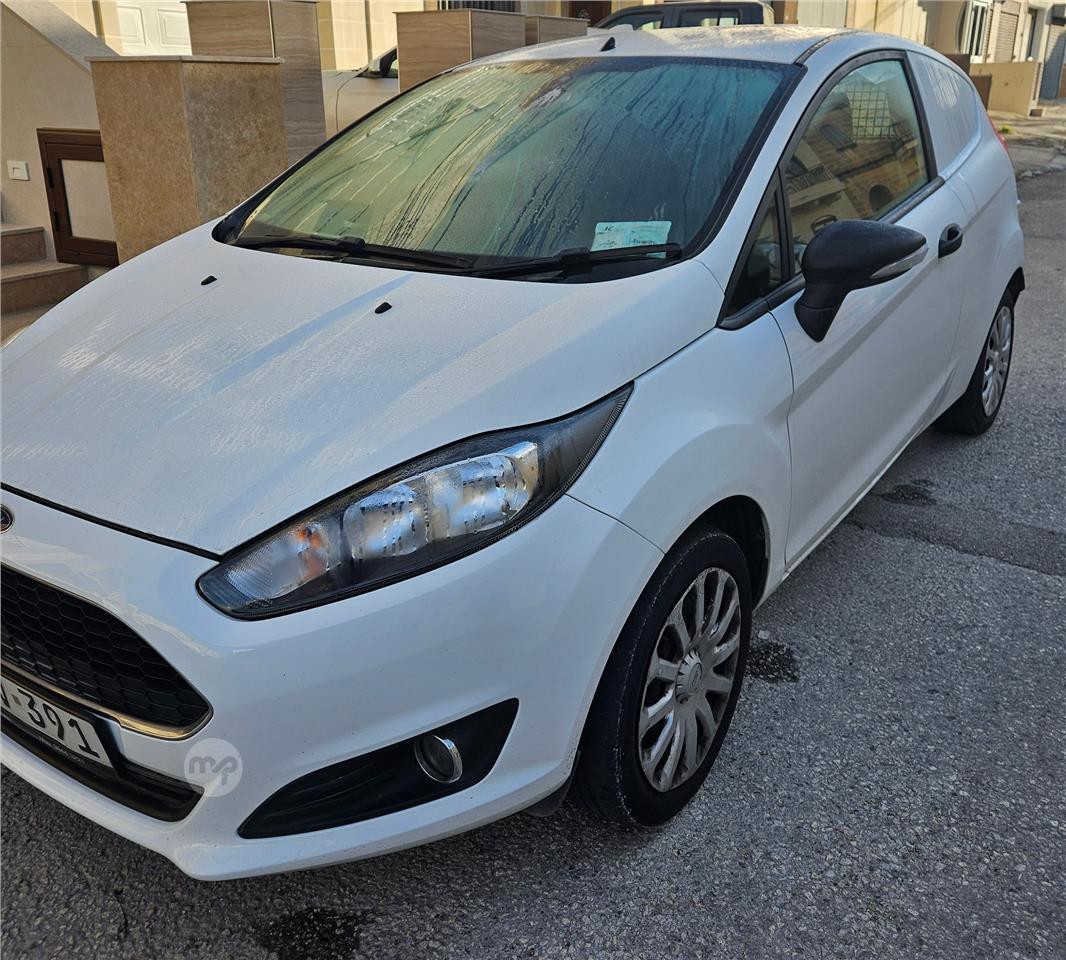 Ford Fiesta Van Low km | Maltapark