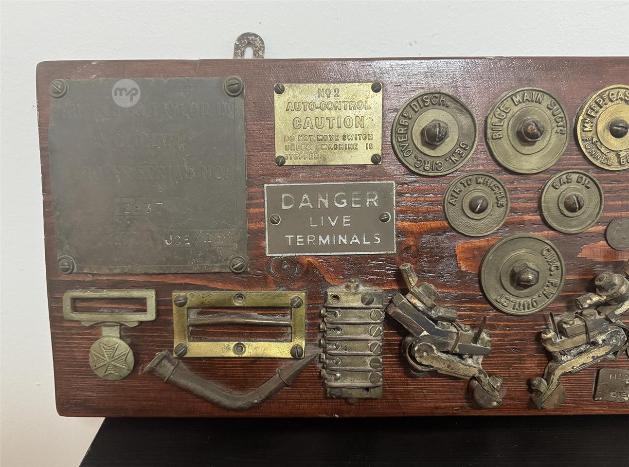 Industrial montage of old metal objects | Maltapark