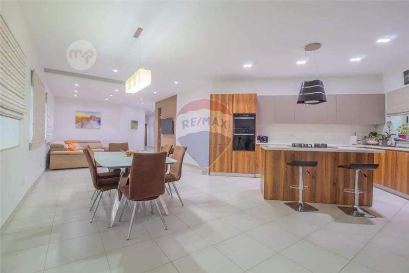 HAZ ZEBBUG - GROUND FLOOR 3 BDRM MAISONETTE | Maltapark