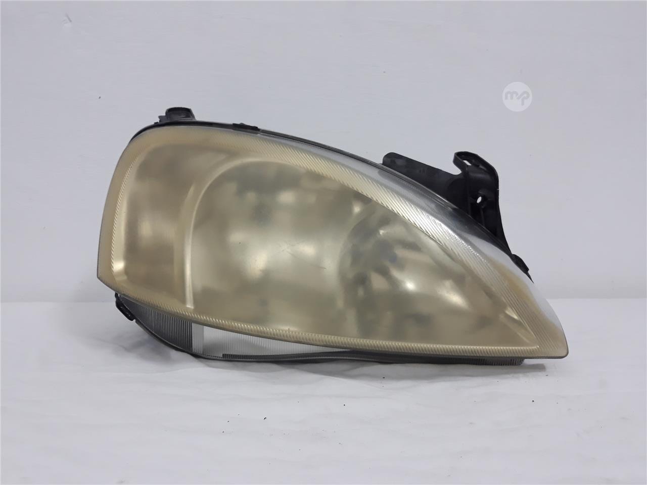 Opel Corsa C Head Light | Maltapark