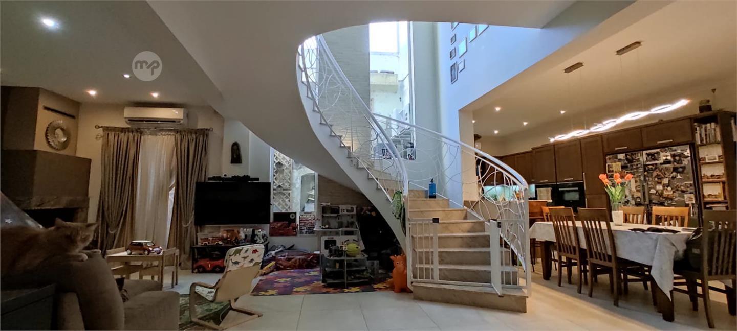 Highly finished / ready to move into house in Haz-Zebbug | Maltapark