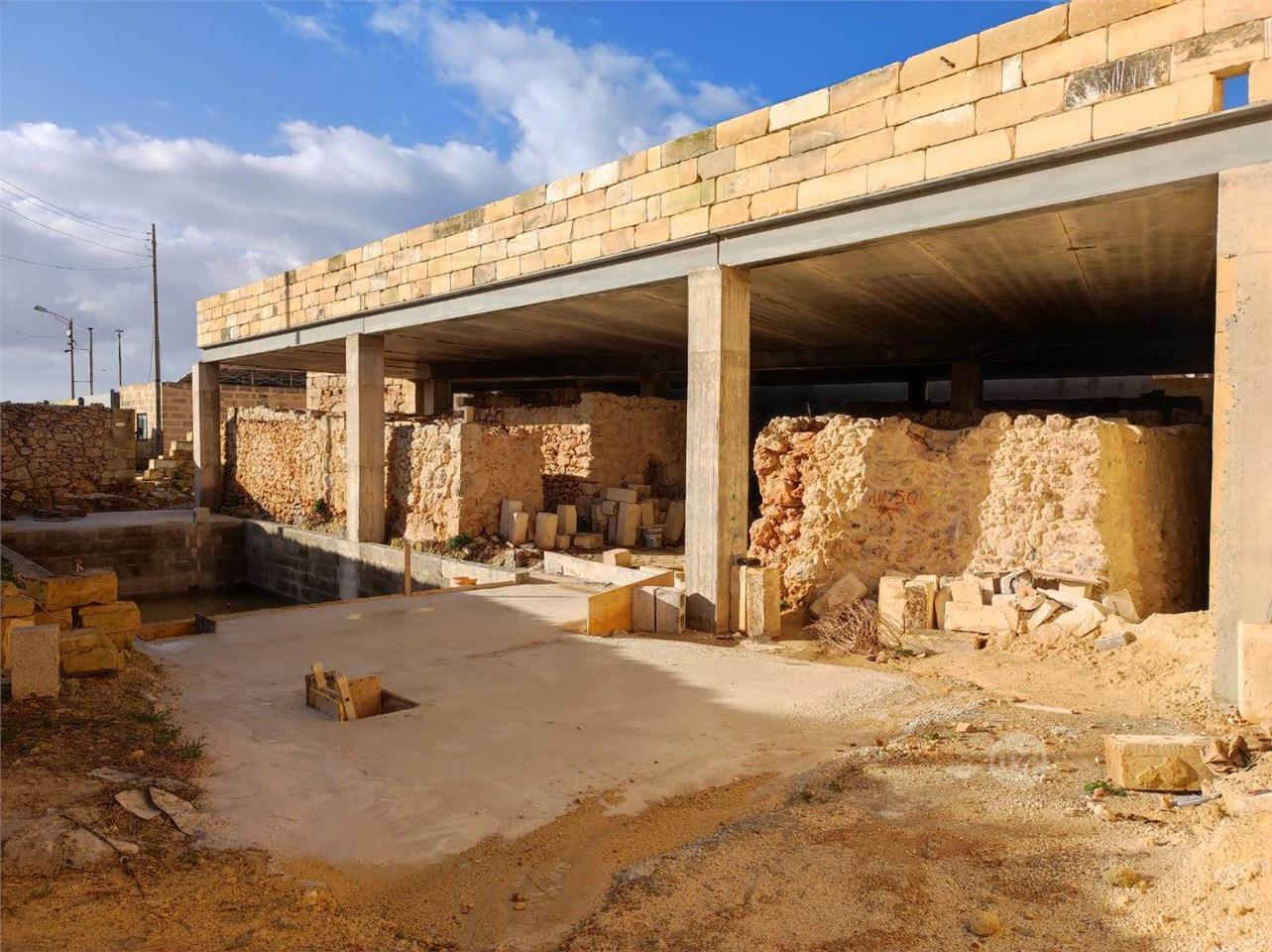 Bahrija Structurally converted Farmhouse | Maltapark