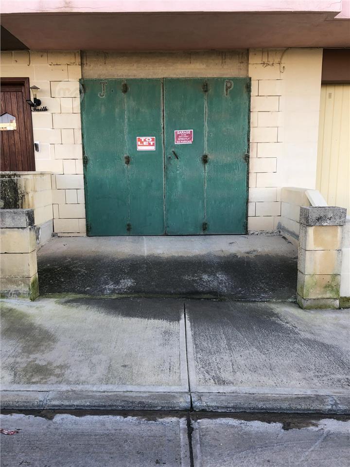 Street level Garage | Maltapark