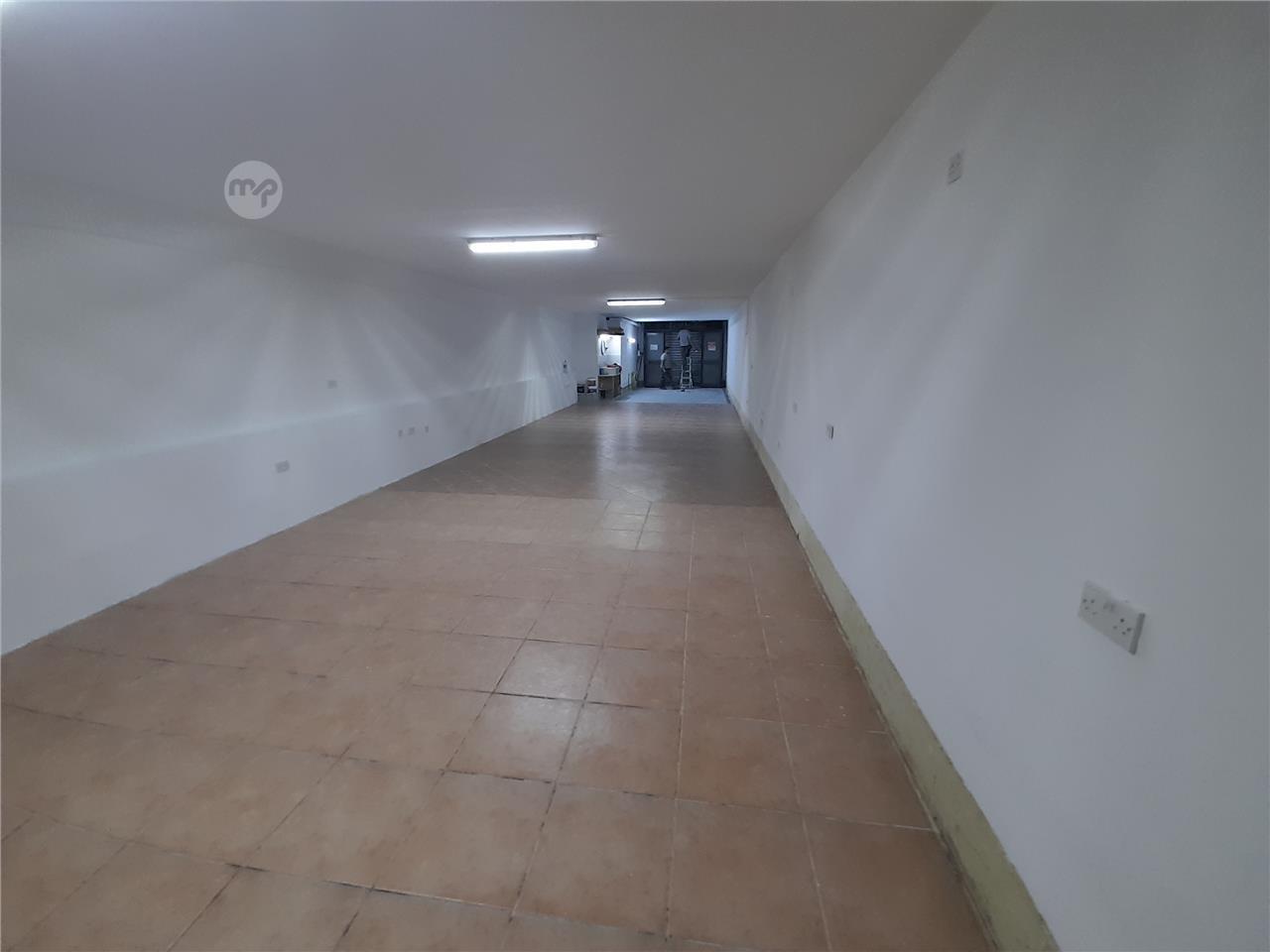 Garage 8 car | Maltapark