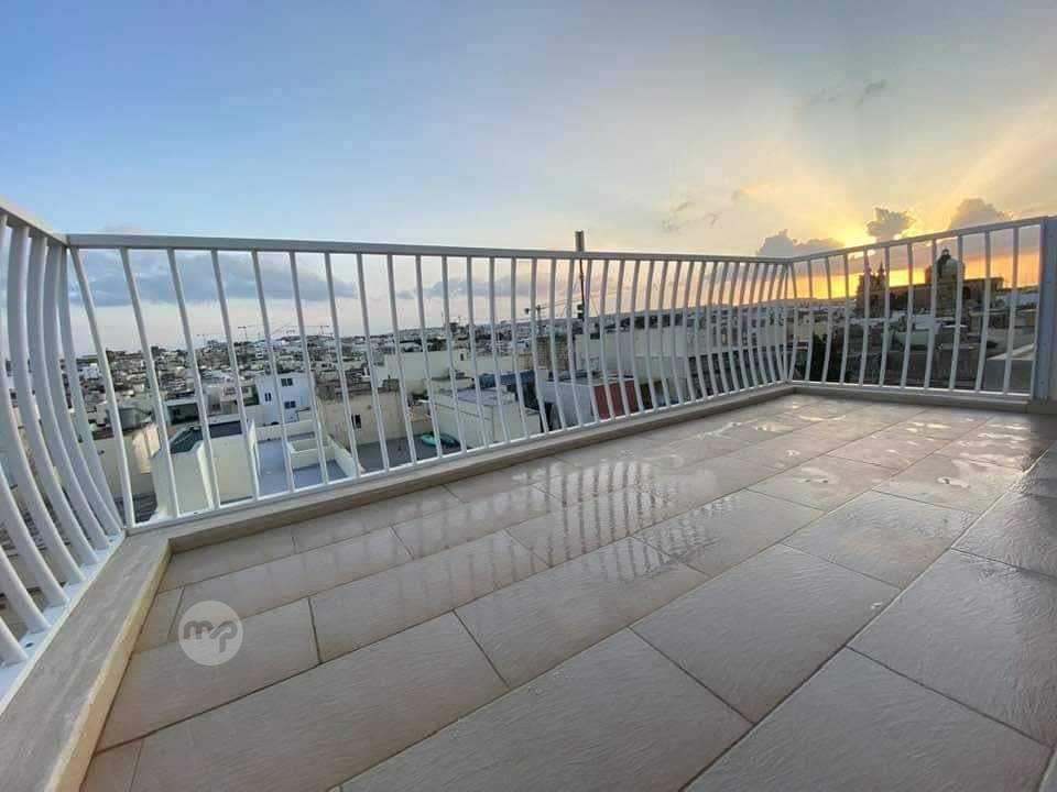 Penthouse at Ta Paris Birkirkara. | Maltapark