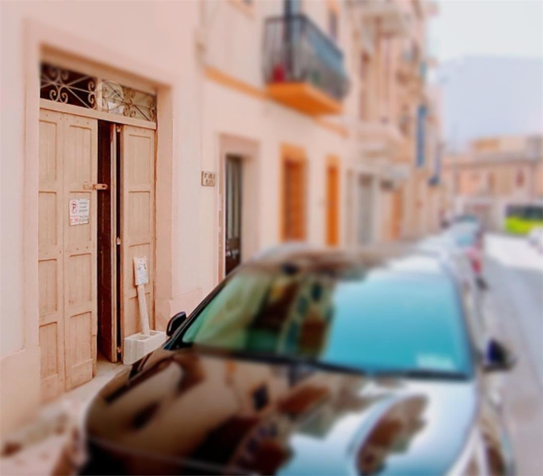 Garage Street Level Gzira | Maltapark