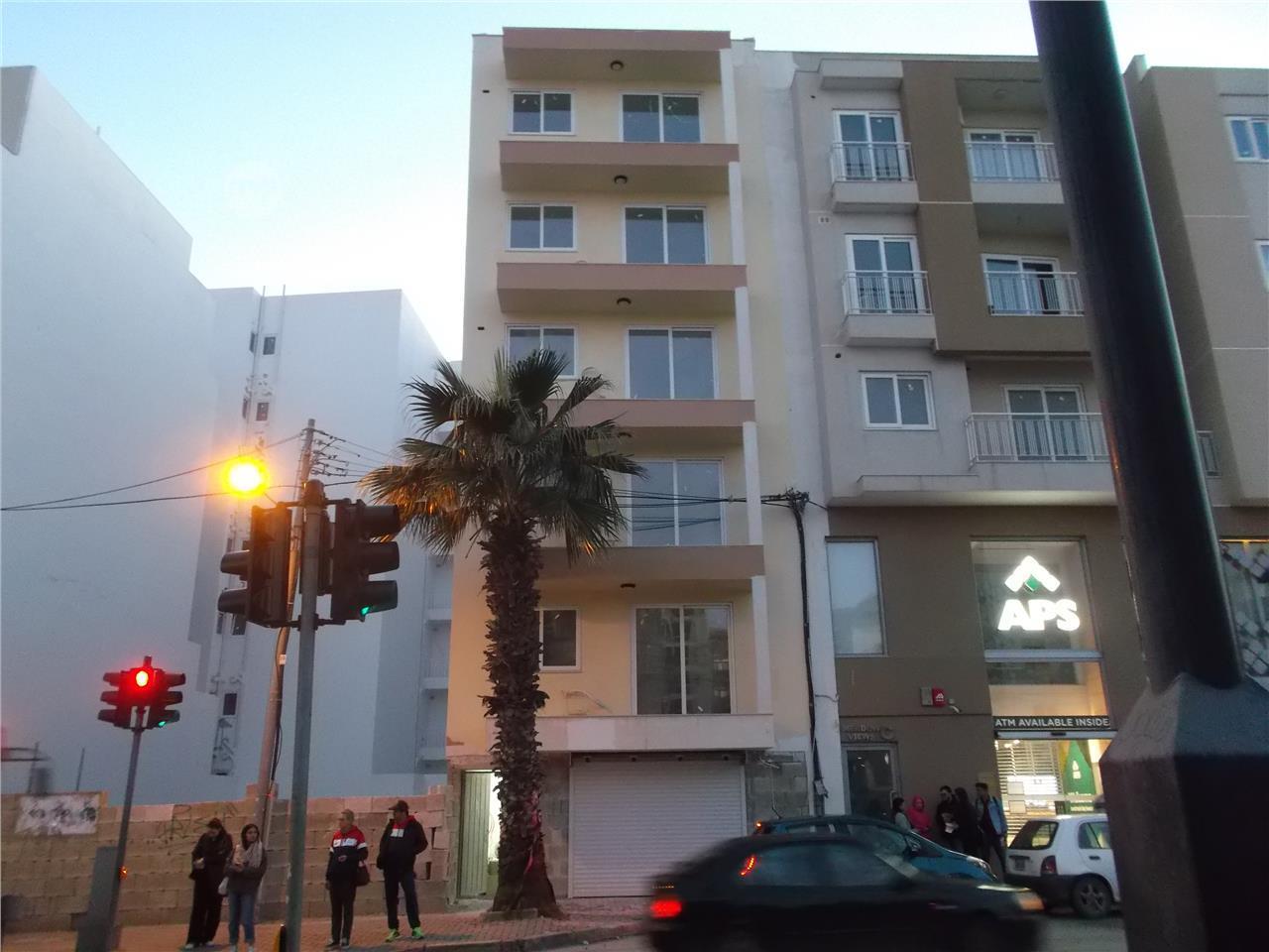 shop to let | Maltapark